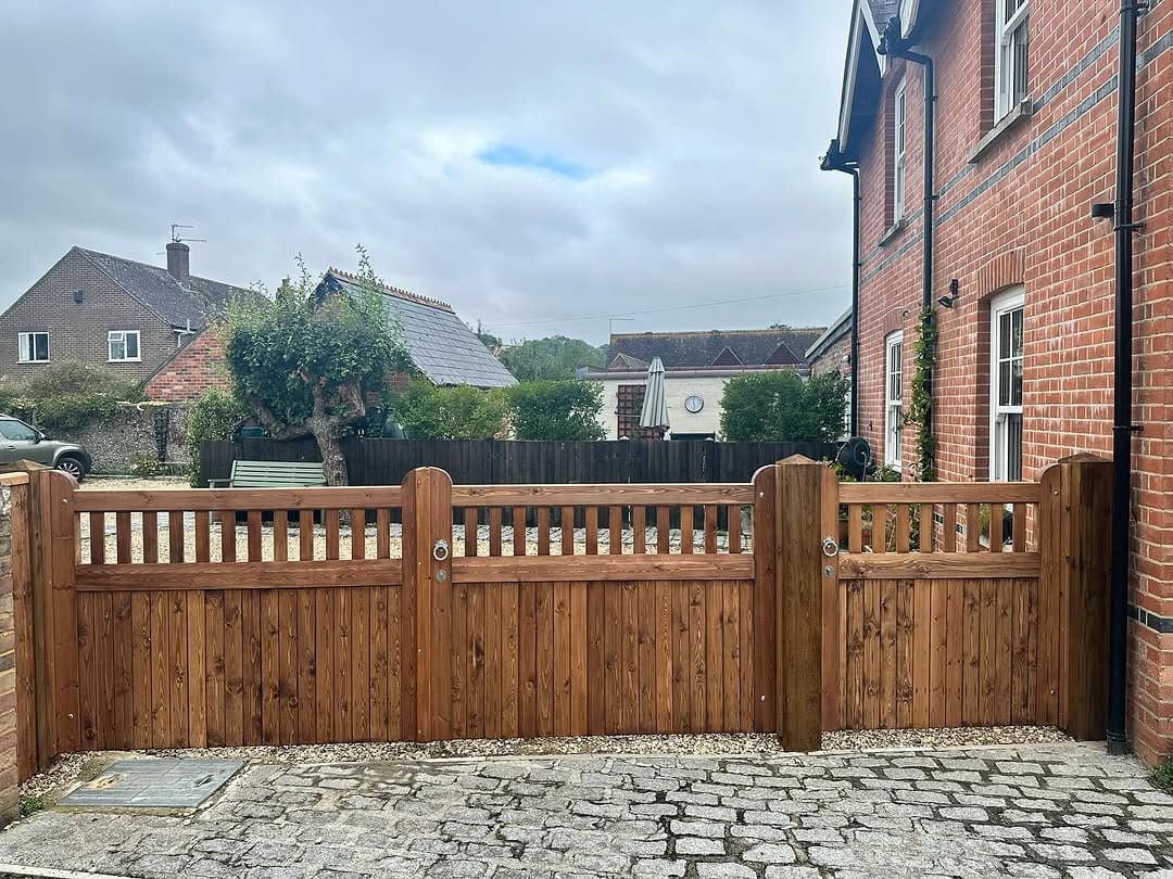 12 Wooden Gate Ideas For 2025 - Wooden Gate Makers